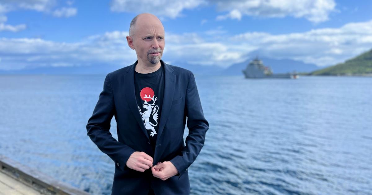 Amund Sjølie Sveen: Uses Art As Testing Ground for Major Political ...