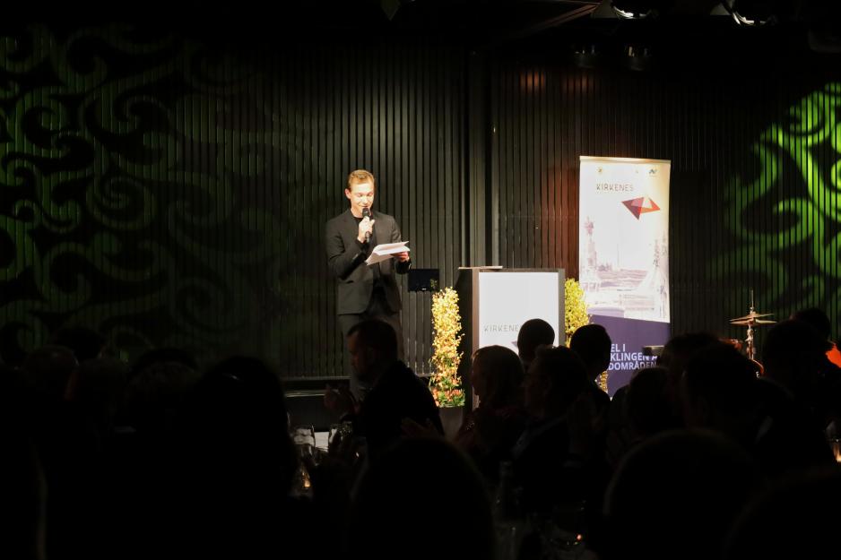 The Thorvald Stoltenberg Award to Pikene på Broen and the Samovar Theater The Thorvald Stoltenberg Award to Pikene på Broen and the Samovar Theater
